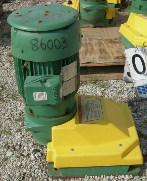 Used Lightnin Series 10 Top Entering Agitator, Model 15QS2. Open tank