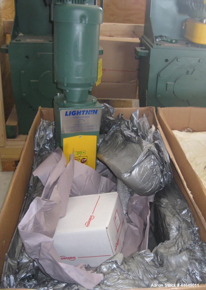 Unused- Lightnin Agitator, Model X6S300. Clockwise rotation. Includes