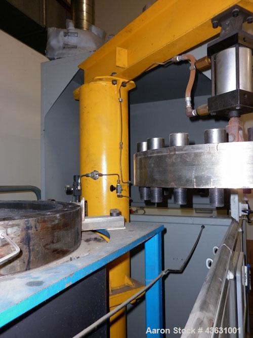 UsedFluitron Autoclave, 45 gallons. Includes surrounding platform