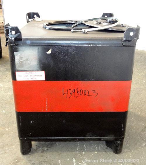 Used Hoover Group Liquid Tote Bin, 350 Gallon (46.77 cubic feet), Car