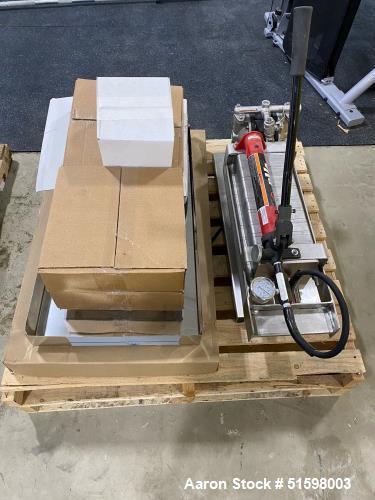 UsedSummit Research Pressurized Inert Gas Filter (P.I.G.). 304 Stainl