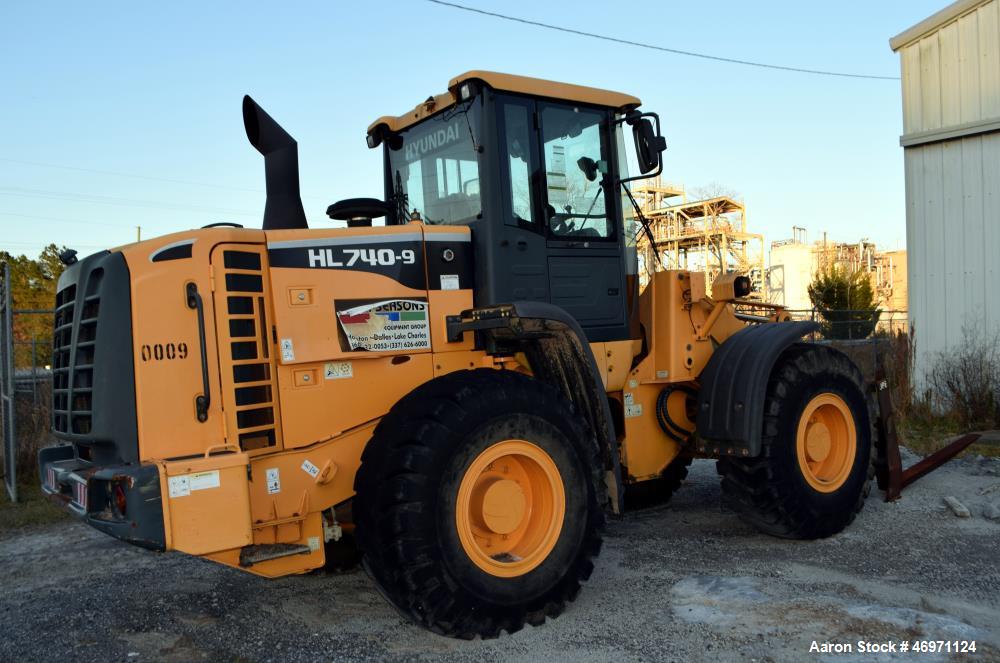 Used Hyundai HL740-9 Wheel Loader