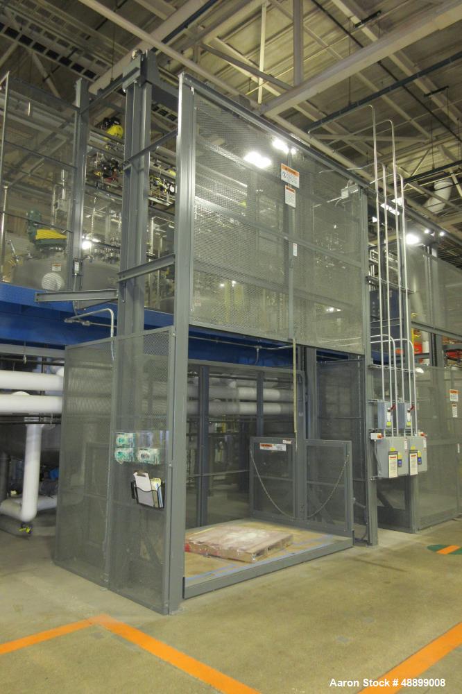 UsedWilDeck Vertical Reciprocating Conveyor, Elevator. 6,000 lbs Cap