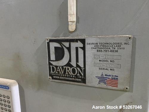 Used Davron Technologies Model DTI-1092 Batch Drying Oven. Inside dim