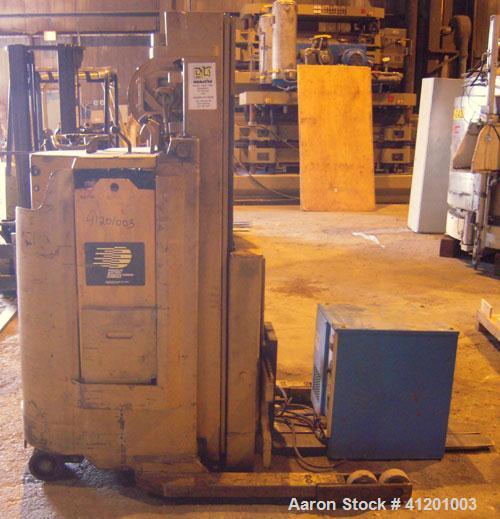 Used Clarklift Electric Truck Electric Forklift, model NSP30, stand u