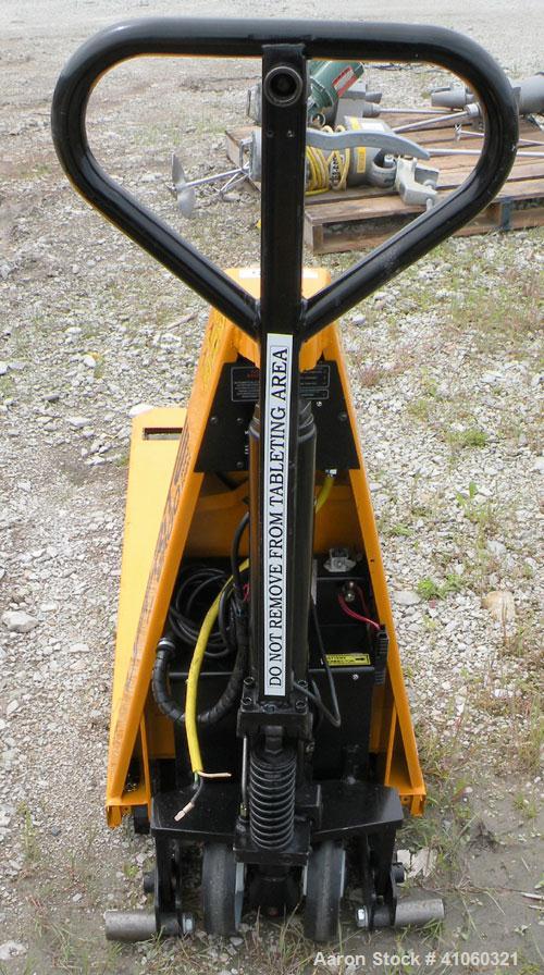 Used Lift-Rite Ergonomic 3000 12 Volt Electric/Manual Portable Scisso