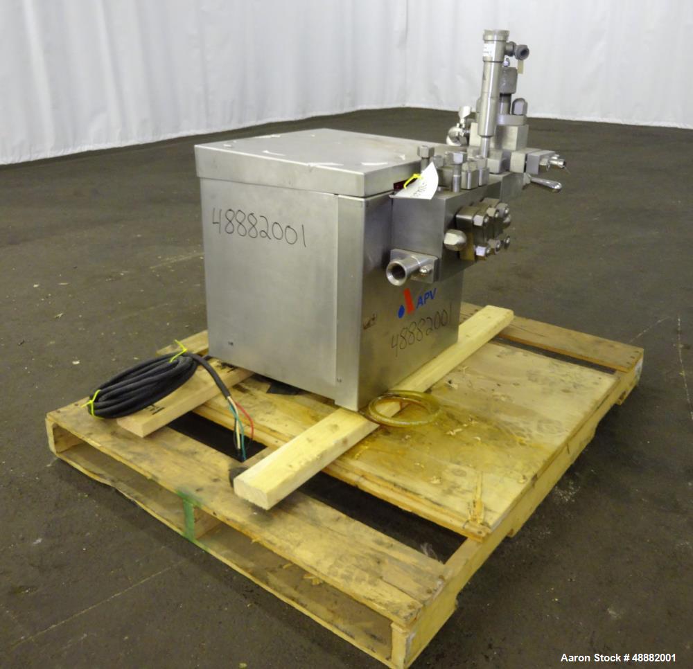 Used APV Homogenizer, Type: LAB100-6TBSX, 304 Stainless Steel. Capaci