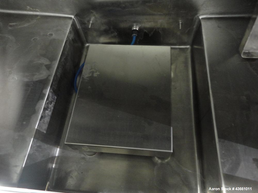 Used Howorth Air Technology Isolator, Model API Isolator. 316L Stainl