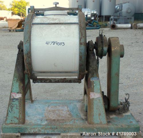 Used Paul O Abbe Ceramic Jar Mill, 24 1/2 Gallon (3.24 Cubic Feet). 2