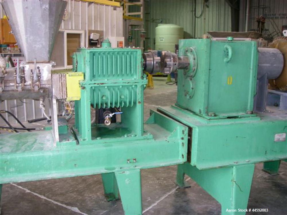 Used-Teledyne Readco Horizontal 6" Twin Screw Con