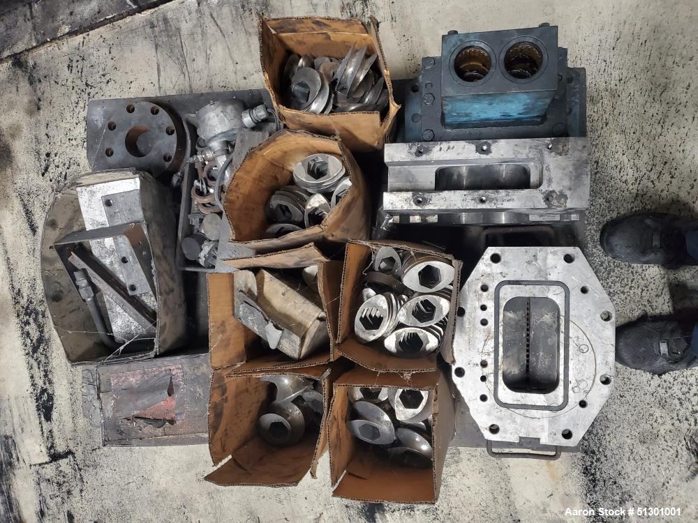 Used Teledyne Readco Processor, 3-1/2 HVY DU. 3.5", Twin screw. Stain