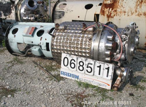 USED: Daymax mixer, model 100, 304 stainless steel. 100 gallon total