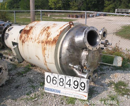 USED: Daymax mixer, model 250, 304 stainless steel. 330 gallon total