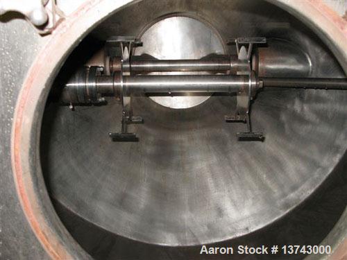 UsedGemco 30 cubic foot Gemcomatic double cone blender. Complete with