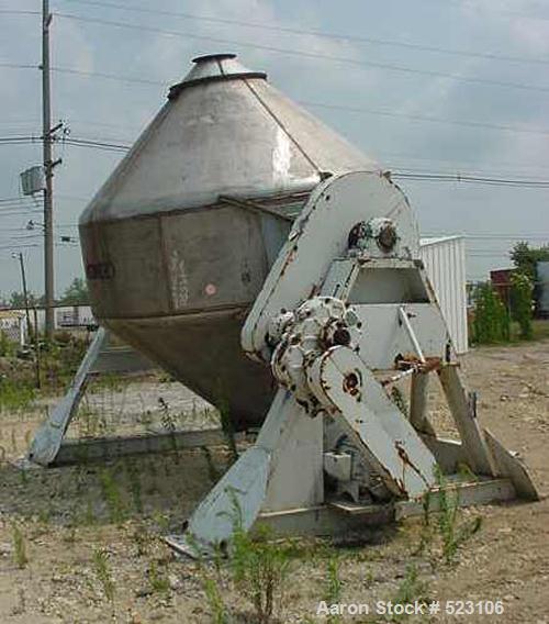USED: Gemco 234 cubic foot double cone mixer, 304 stainless steel. 9'