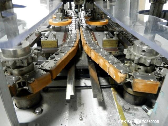 Used Resina U30 Inline Quill Capper. Capable of speeds up to 120 cpm.