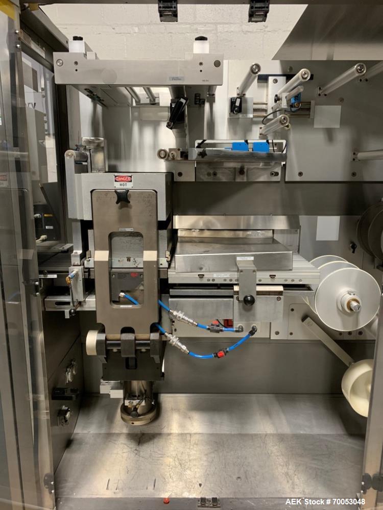 UsedUsed Uhlmann thermoforming blister packaging machine, model UPS 1