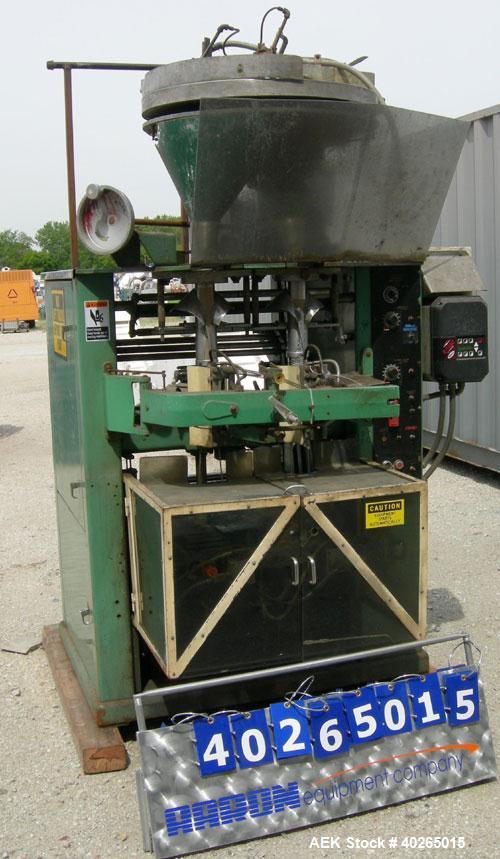 Used Triangle Package Machinery Twin Tube Volumetric Vertical Form Fi