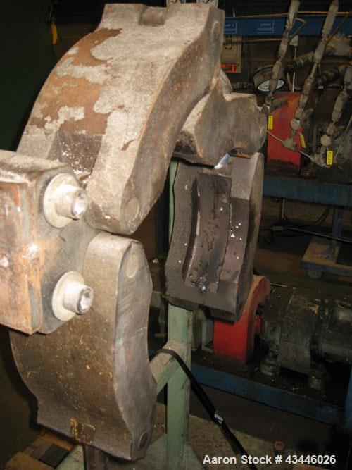 Used Extruder 6" Die Clamp On Stand.