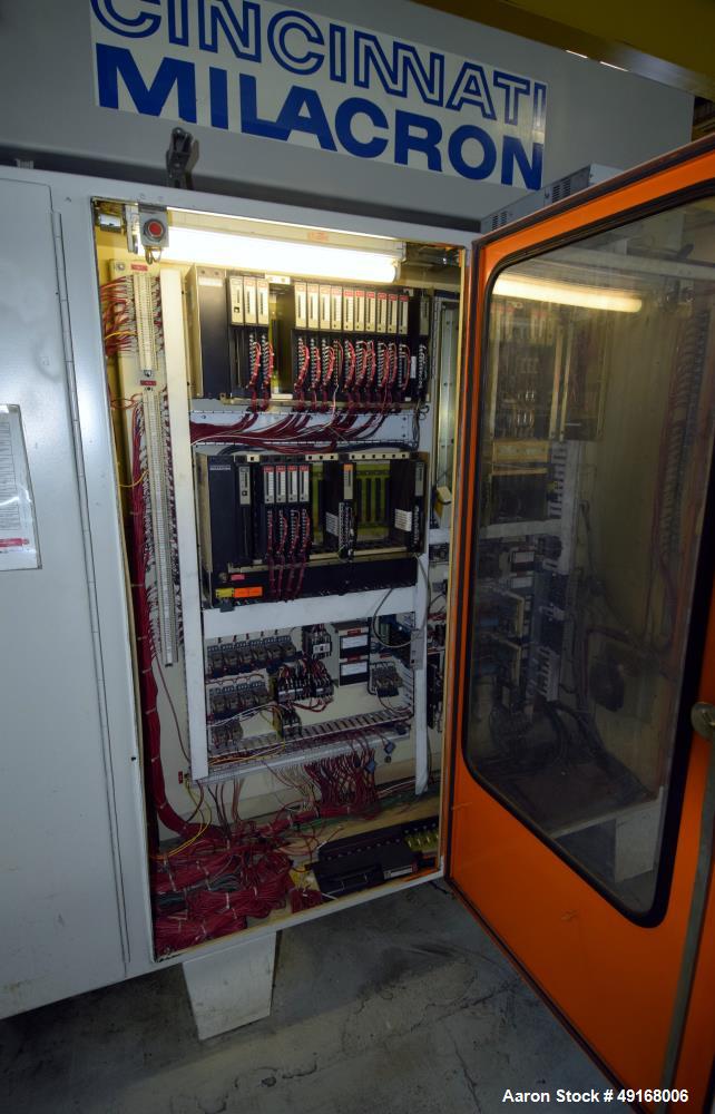 Used Cincinnati Milacron Horizontal Injection Molder, 700 Ton, Model