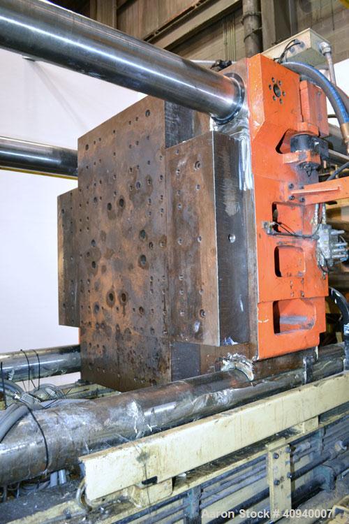 Used Husky Horizontal Injection Mold Machine, 500 Tons, Model LX500.