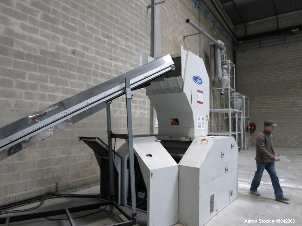 Used Tria Granulator, 3 Rotor Knives, 2 Bed Knives. 82.5PH/55KW-400vo