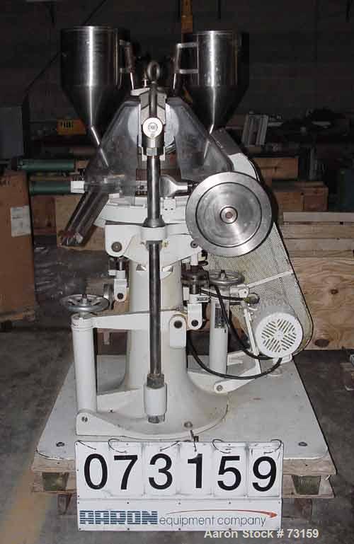 USED: Natoli tablet press, type BB. Operating pressure 4 tons. 45 sta