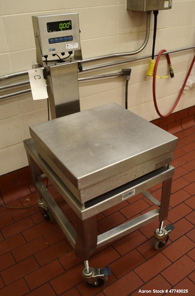 Used GSE Platform Scale. Approximate 20" x 20" stainless steel platfo