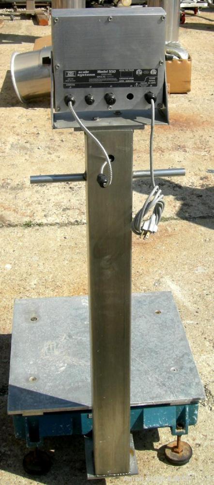 Used GSE Platform Scale, 1000 Pound Capacity, Model 810SSX. 18" x 24"