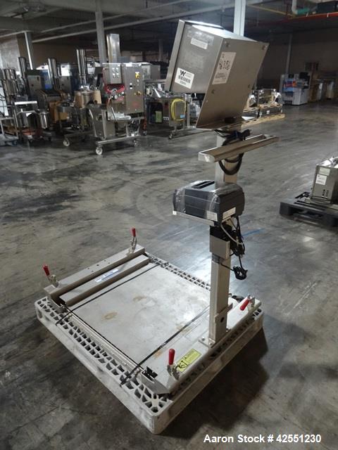 Used Mettler Toledo Floor Scale, Model Jaguar, Stainless Steel. 30" x
