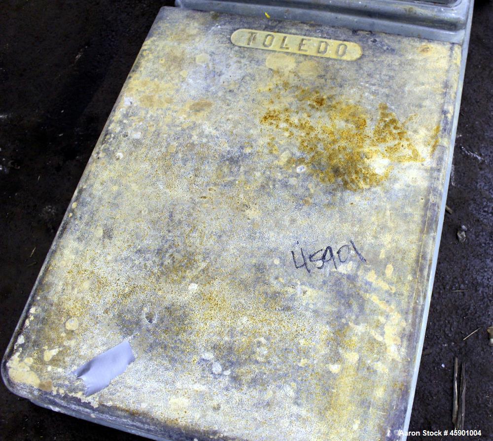 Used Toledo Platform Scale,Model 2181. 1600 Pound capacity, 24" x 30