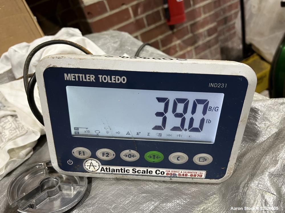 Used Mettler Toledo Digital Floor Scale, Model PFA261. 2500lb Capacit