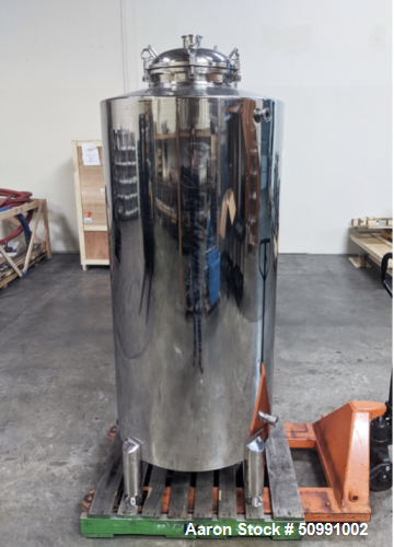 Used Stout Tanks Stainless Steel Tank. Approximate 180 Gallon. Single