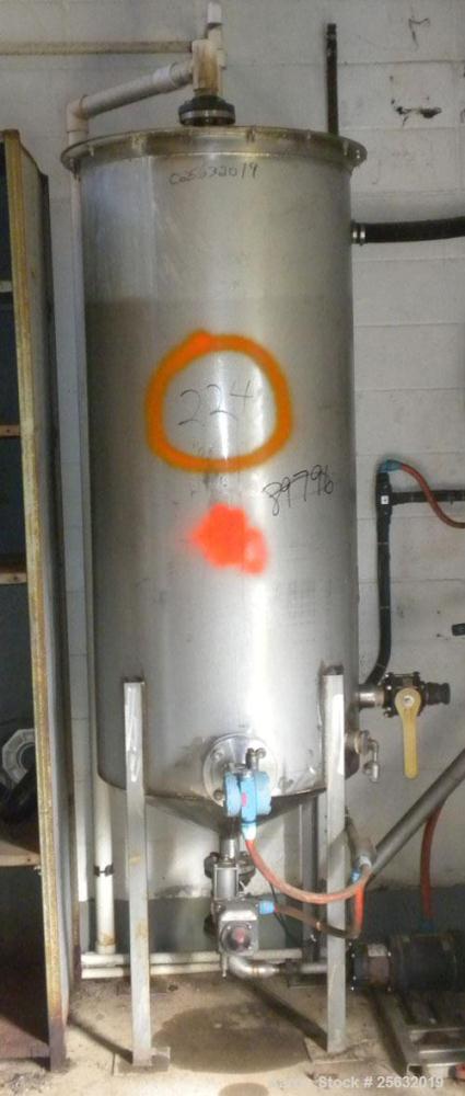 Used Susquehanna Tank, 210 Gallon, 304 stainless steel, vertical. 30"