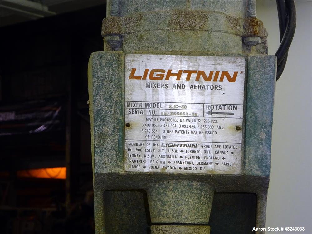 Used Tri-Canada Mix Tank, 300 Gallon, 304 Stainless Steel, Vertical.