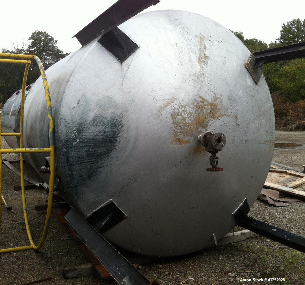 Used Tank, Approximately 4500 Gallon, Stainless Steel. Approximately