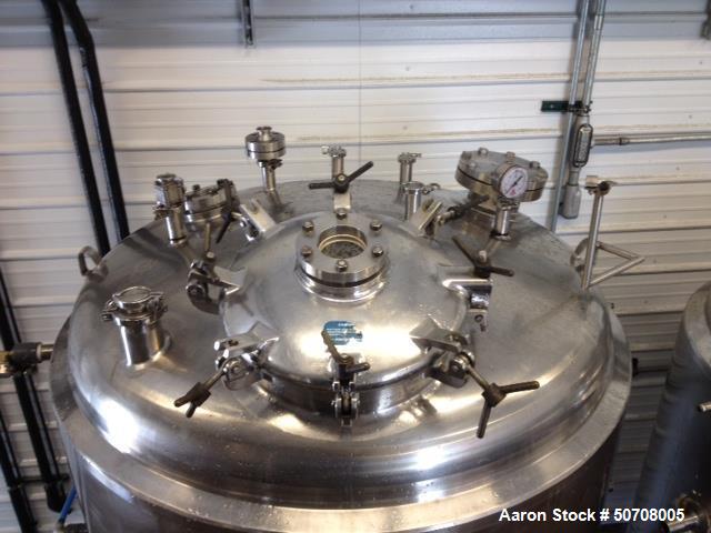 UsedMueller "F" Tank, 2800 Liter (740 Gallon). 316 stainless inner sh