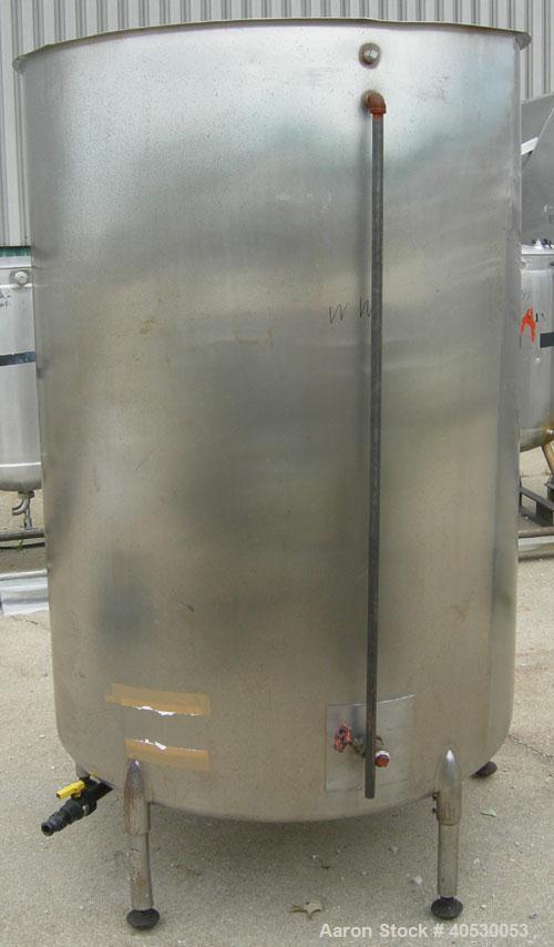 Used Pfaudler Tank, 500 Gallon, 304 stainless steel, vertical. Approx
